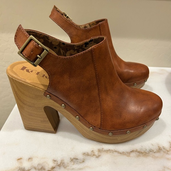 Kork-Ease | Shoes | Korks Delaney Platform Clogs Size 1 Brand New ...